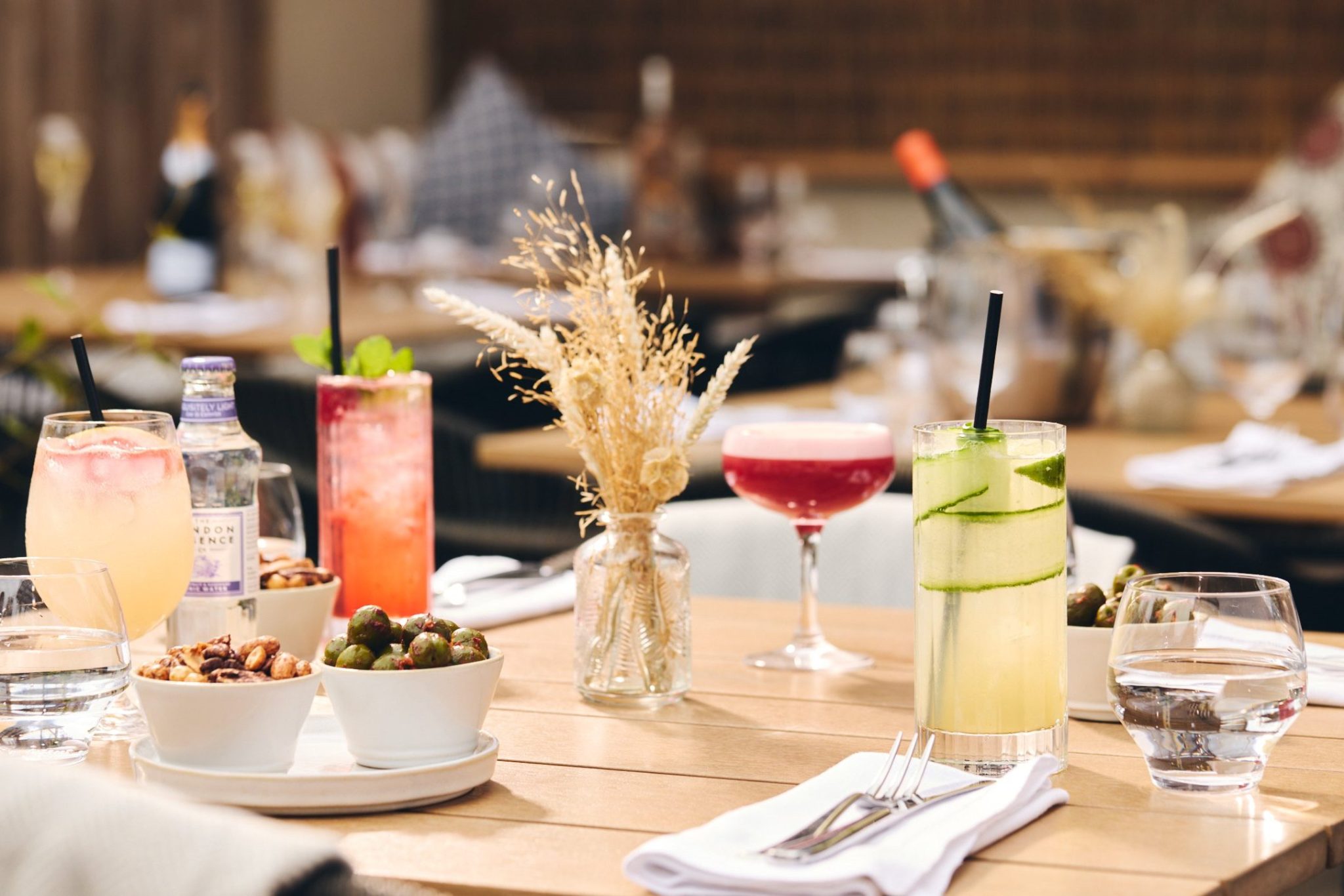 Summer at the Oarsman - The Oarsman, Marlow